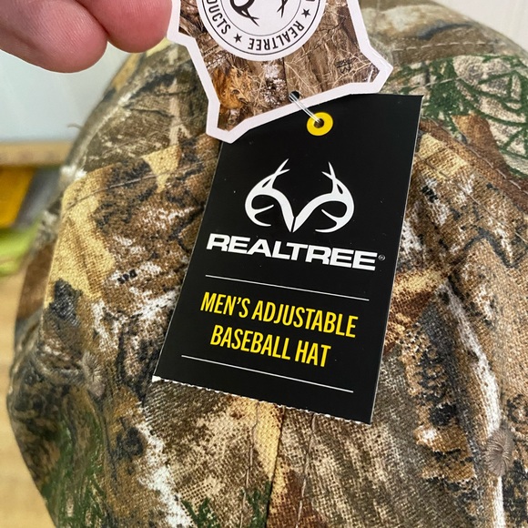 Realtree | Accessories | Brand New Mens Real Tree Camo Colored Hatcap ...
